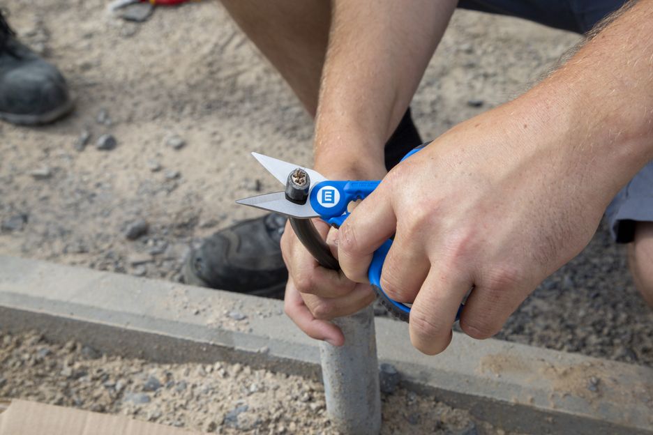 Cable Scissors No. 35 | with 2C handle for more safety incl. stripping ...